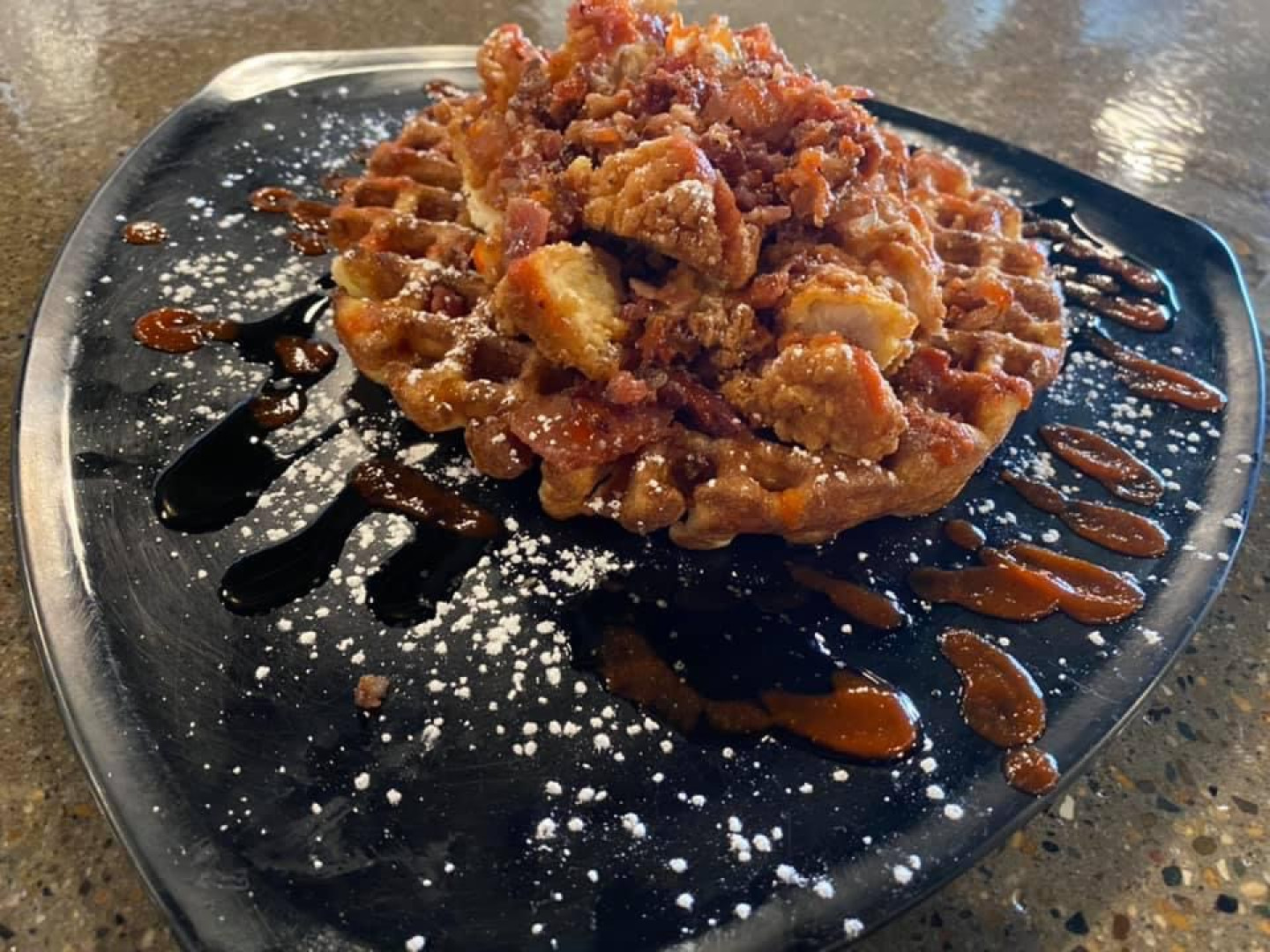 Bar Food, Late Night Food: Lansing, MI | Art's Pub